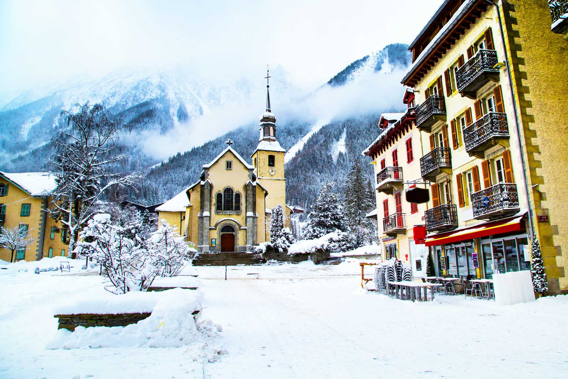 Private Day Trip from Geneva to Chamonix, Mont Blanc, and Lac de Passy