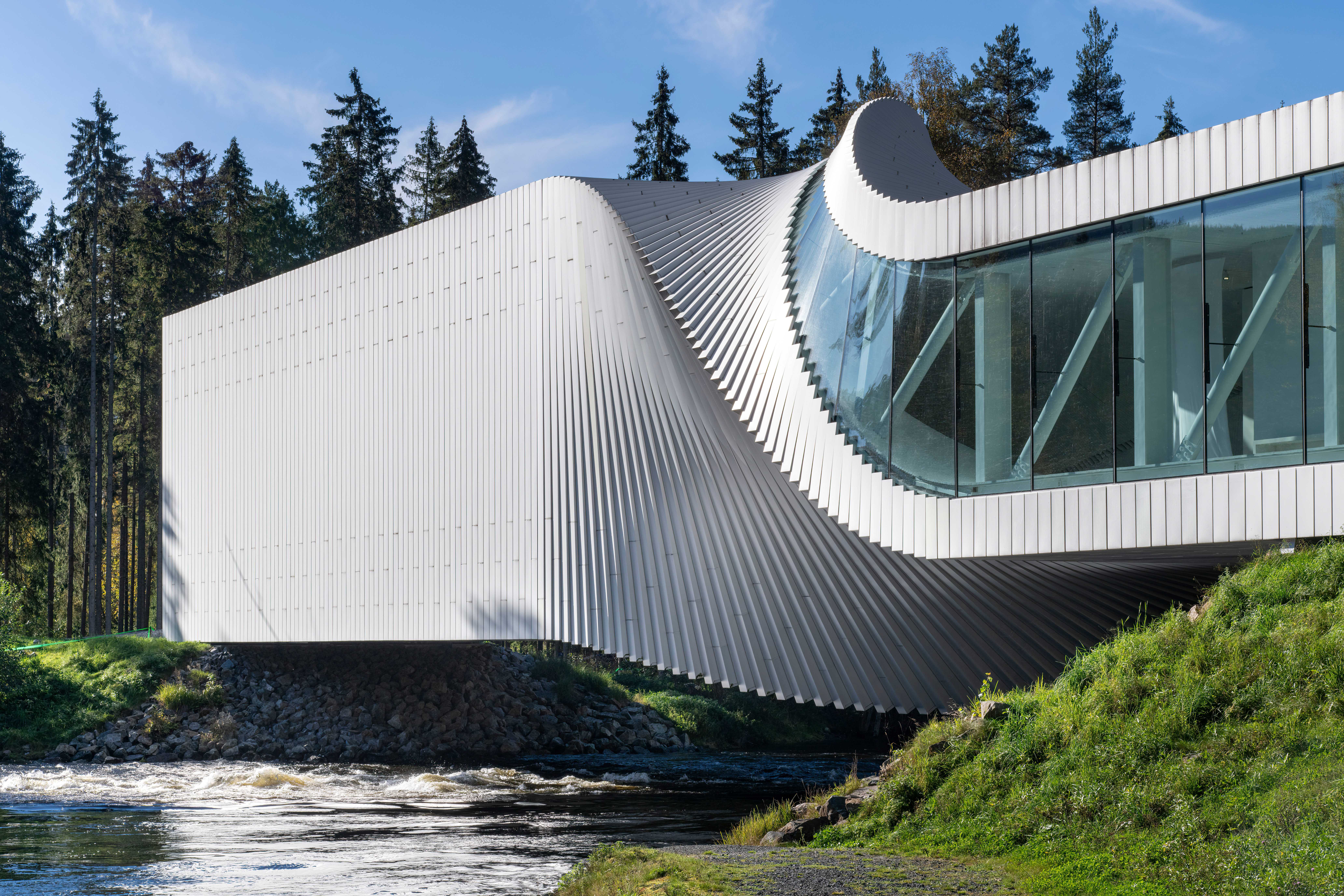 Private Day Trip from Oslo to Kistefos Museum and Hadeland Glassworks