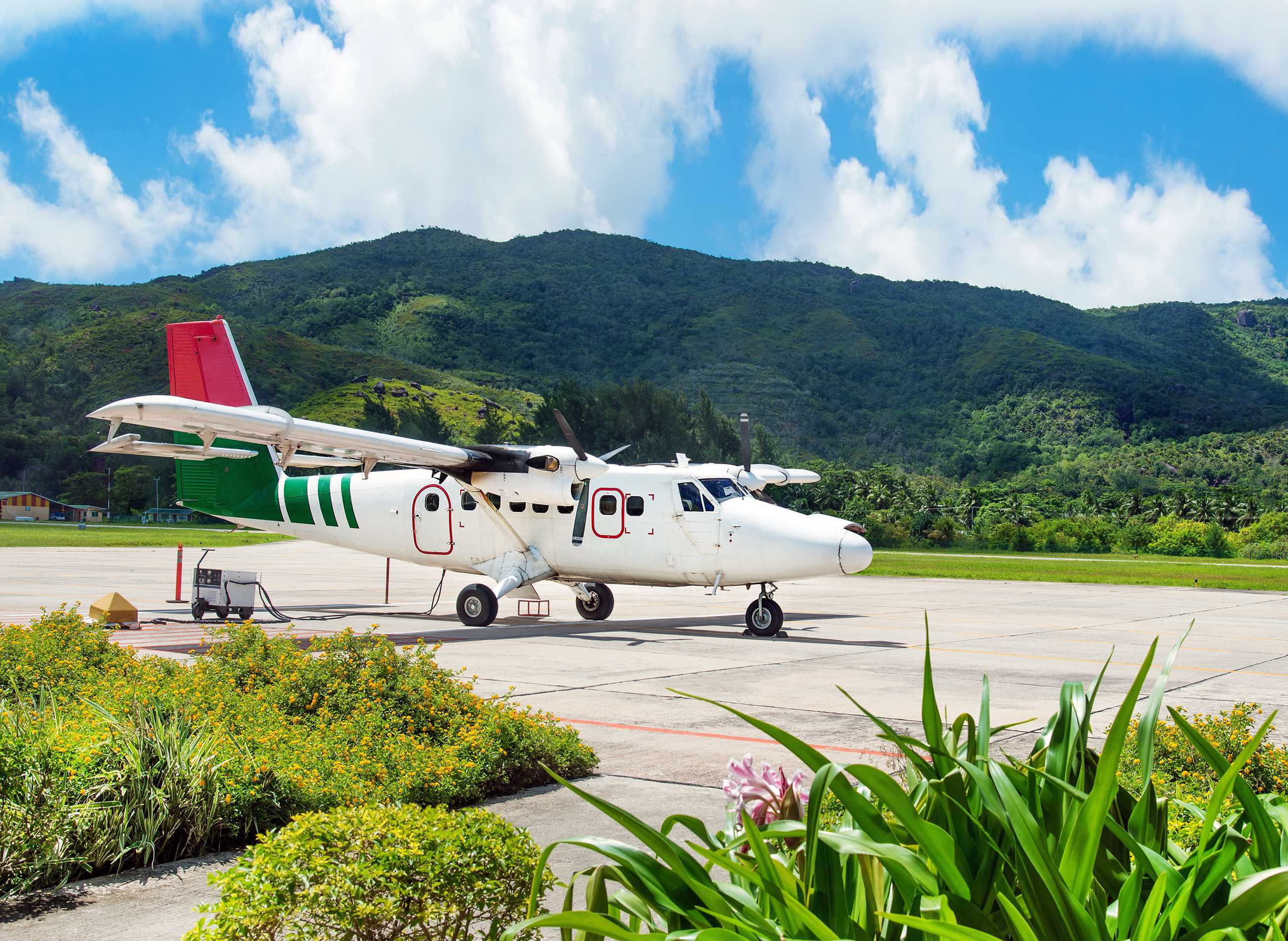 Lae to Lae Nadzab Airport Private Transfer | Daytrip
