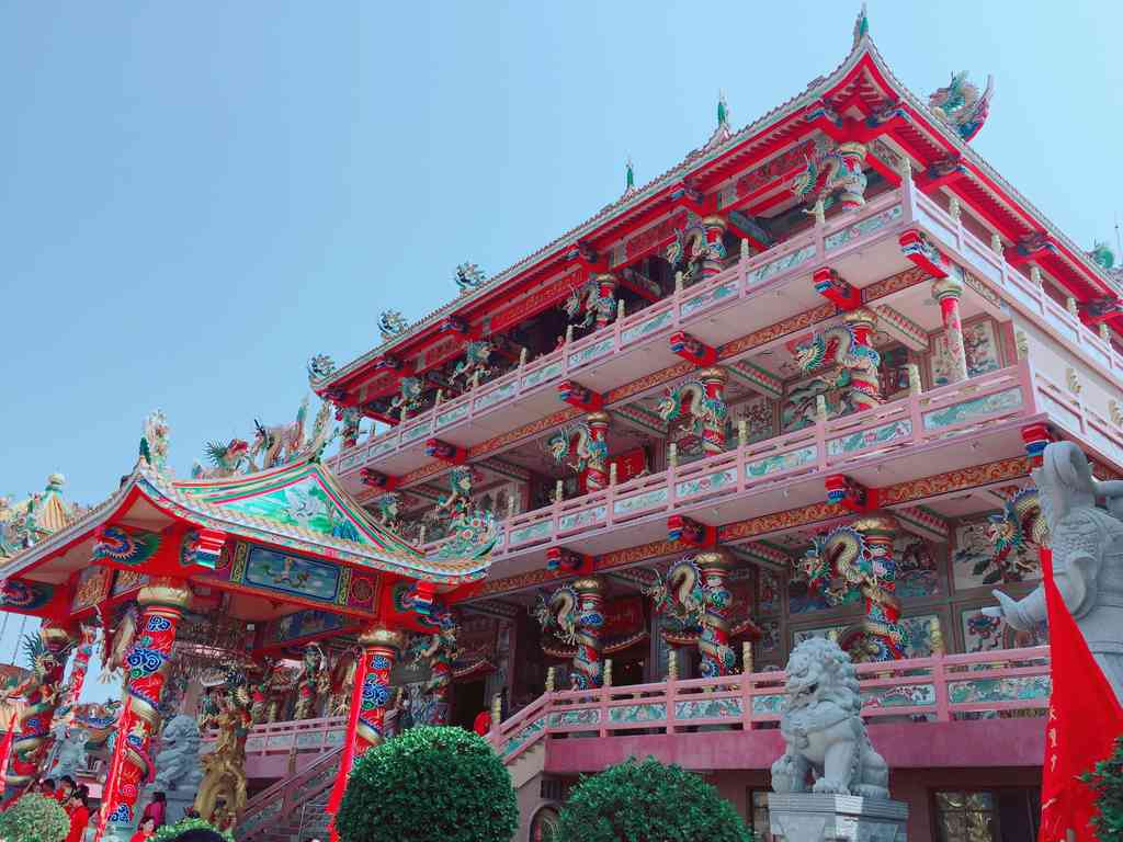 Private Day Trip from Bangkok to Nacha Sa Thai Chue Shrine and Muang Boran