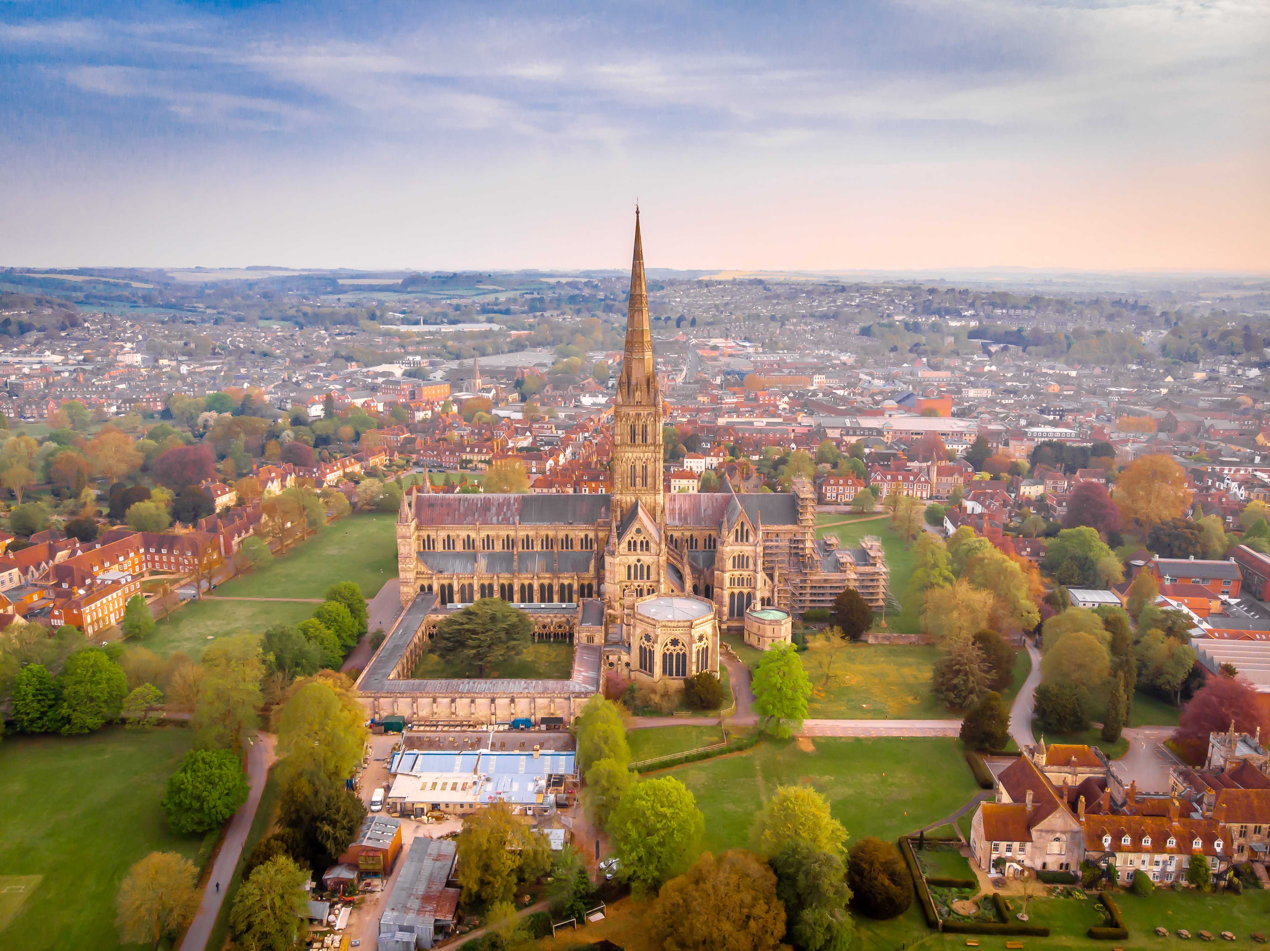 Private Day Trip from London to City of Bath and Salisbury