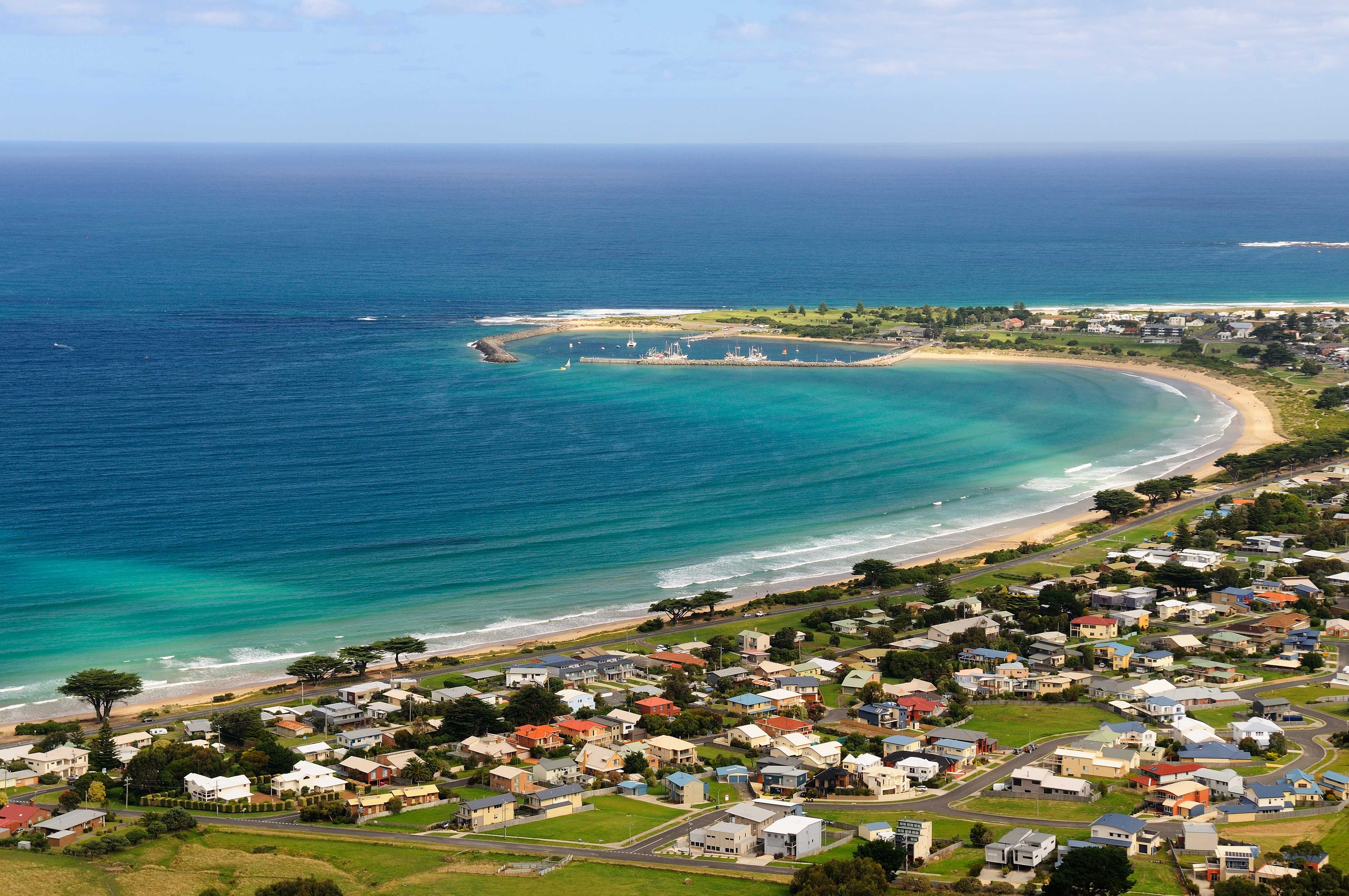 Private transfers around Apollo Bay: Australia with Daytrip