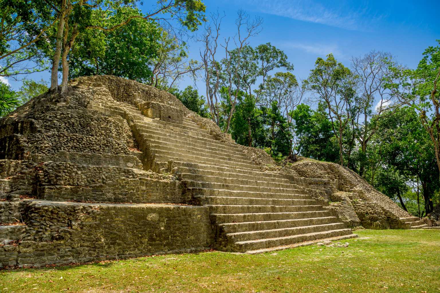 Private Day Trip from Belize City to San Ignacio and Cahal Pech ...