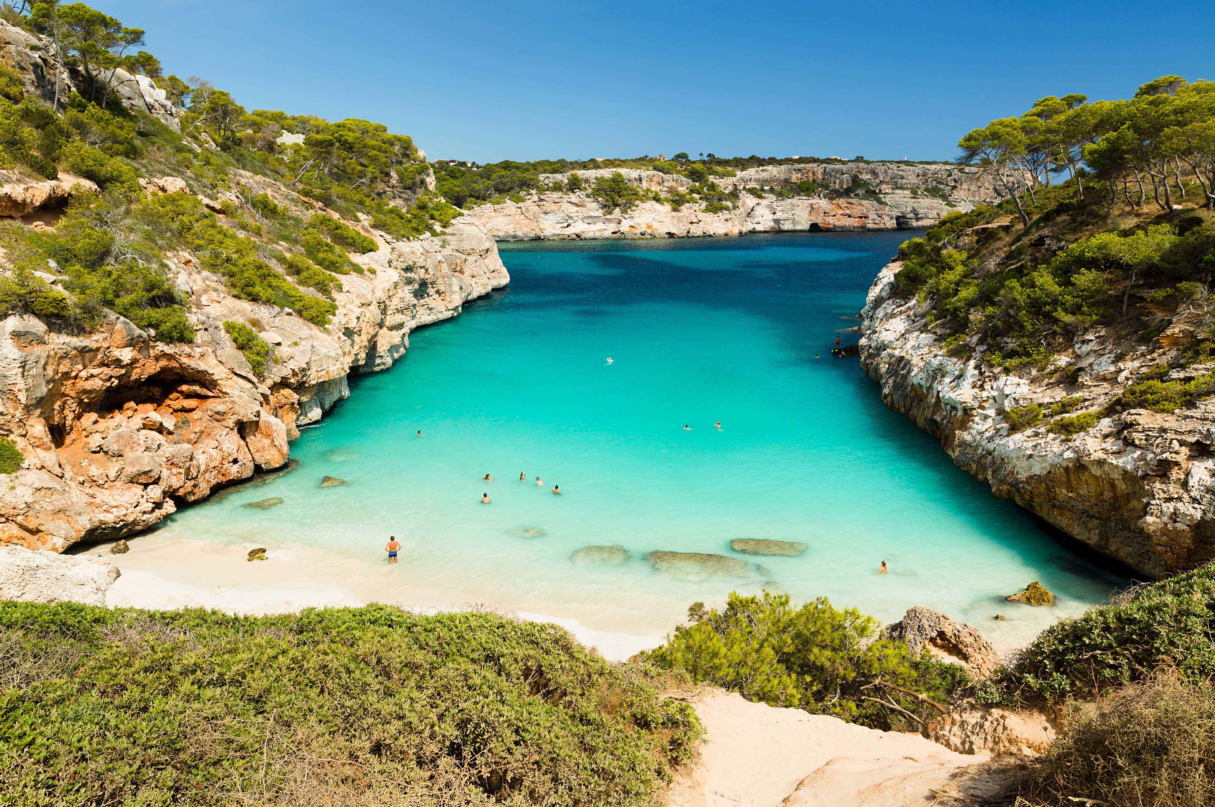 Palma de Mallorca Airport to Calo des Moro Transfer | Daytrip
