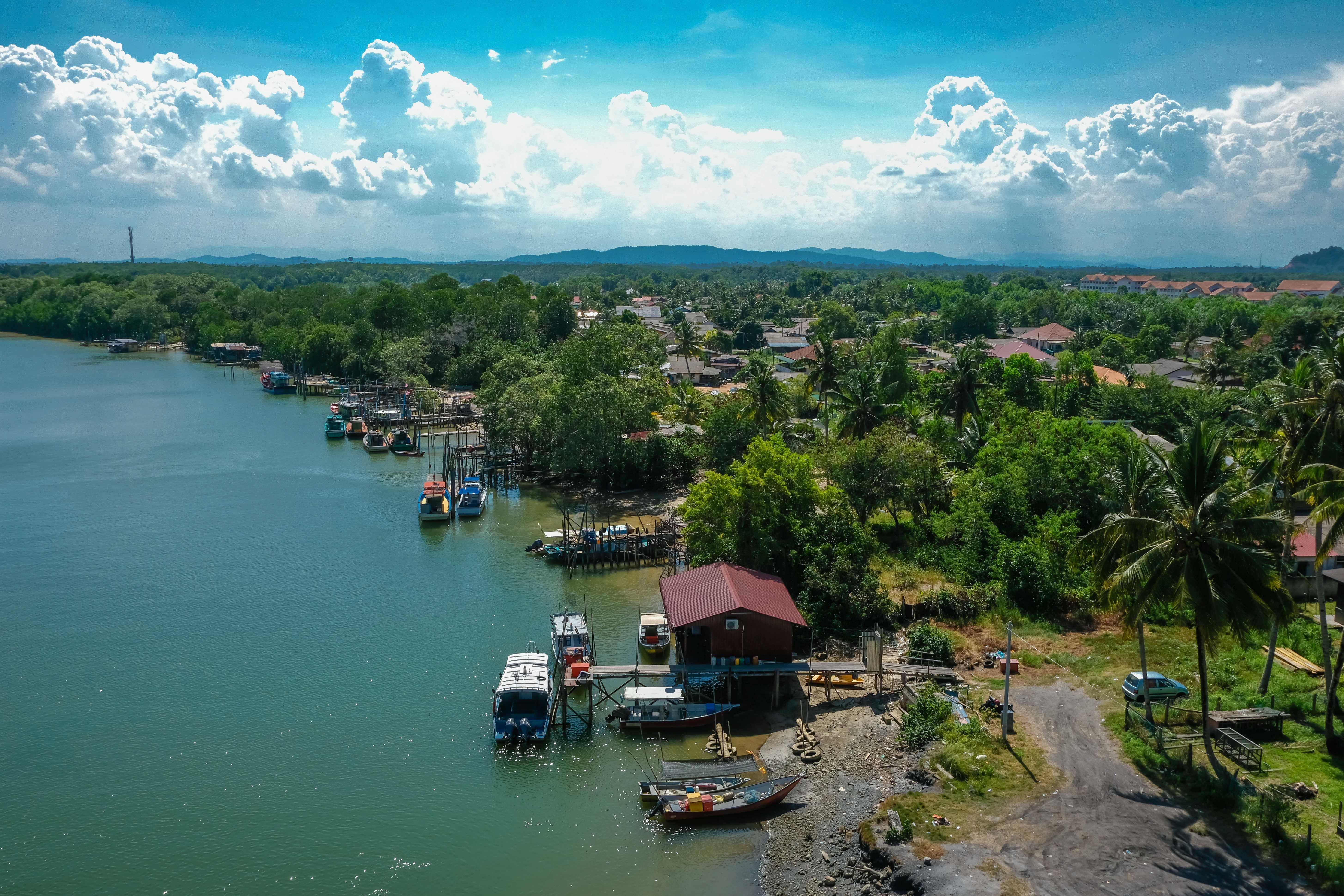 Kuala Terengganu to Chukai Private Transfer | Daytrip
