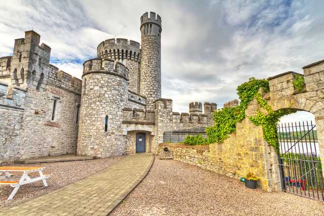 Private Day Trip from Killarney to Cork and Blarney Stone