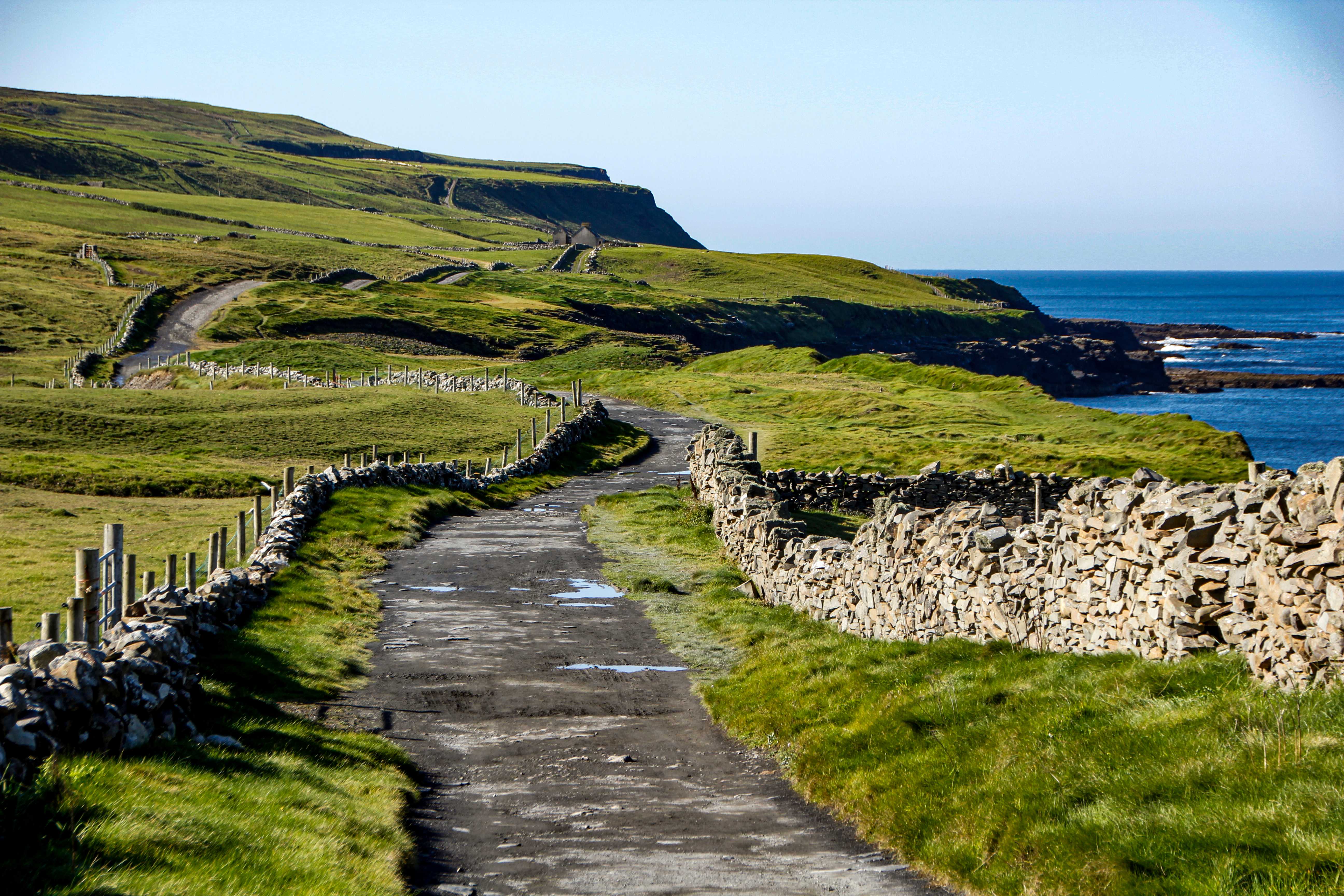 Private Day Trip from Galway to Cliffs of Moher and Doolin