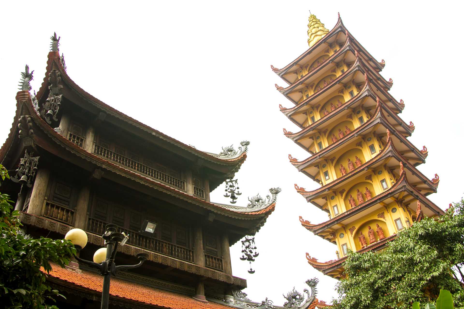Private Day Trip from Hanoi to Du Hang Pagoda and Ba Vang Pagoda