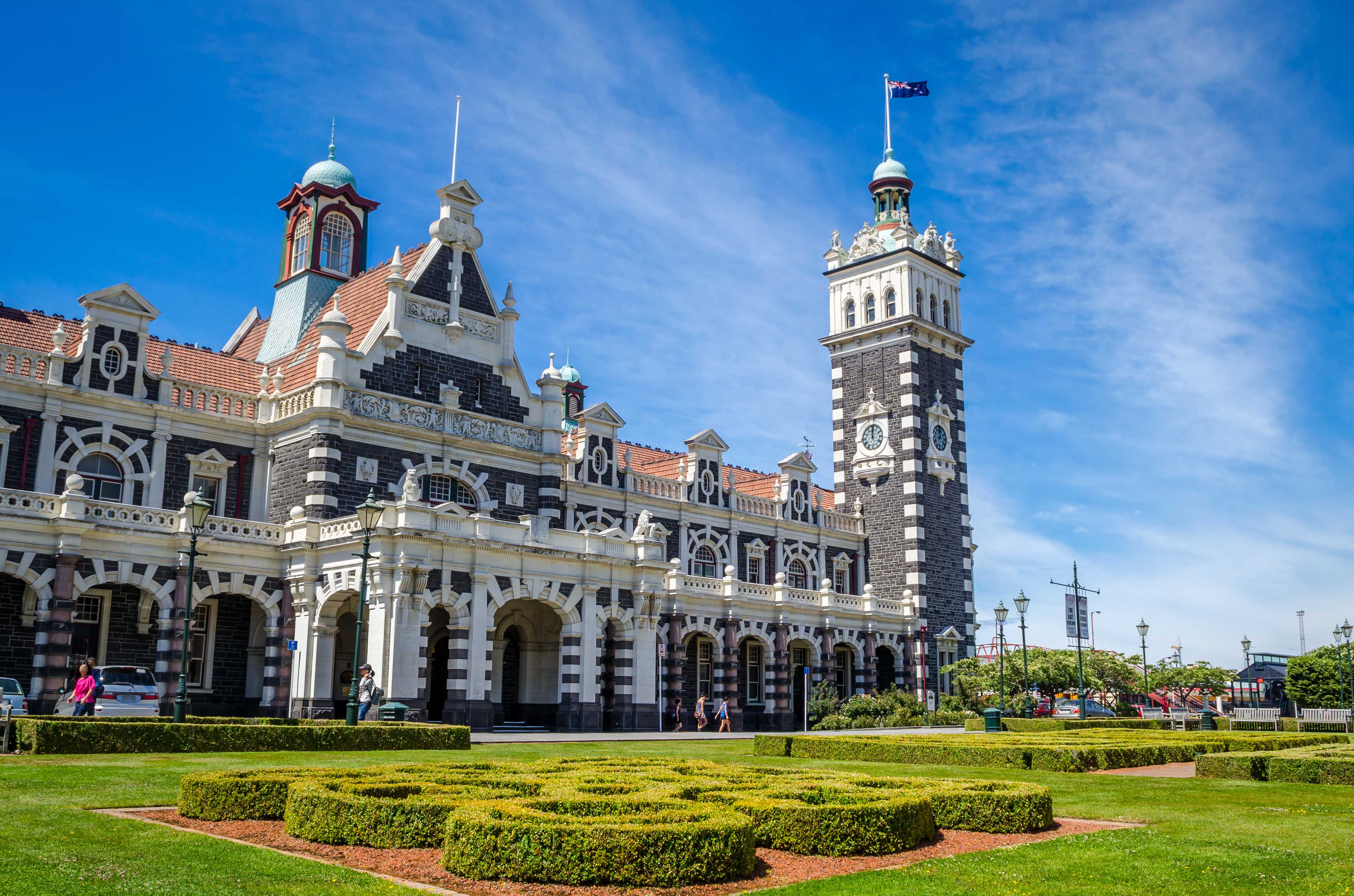 Christchurch to Dunedin Private Transfer | Daytrip
