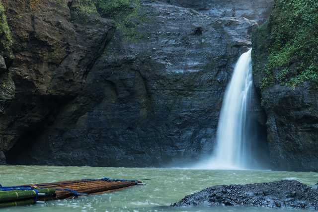 Private Day Trip from Manila to Pagsanjan Falls and Lumban