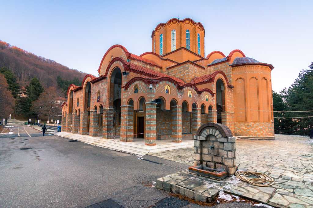 Private Day Trip from Ioannina to War Museum of Kalpaki and Panagia ...