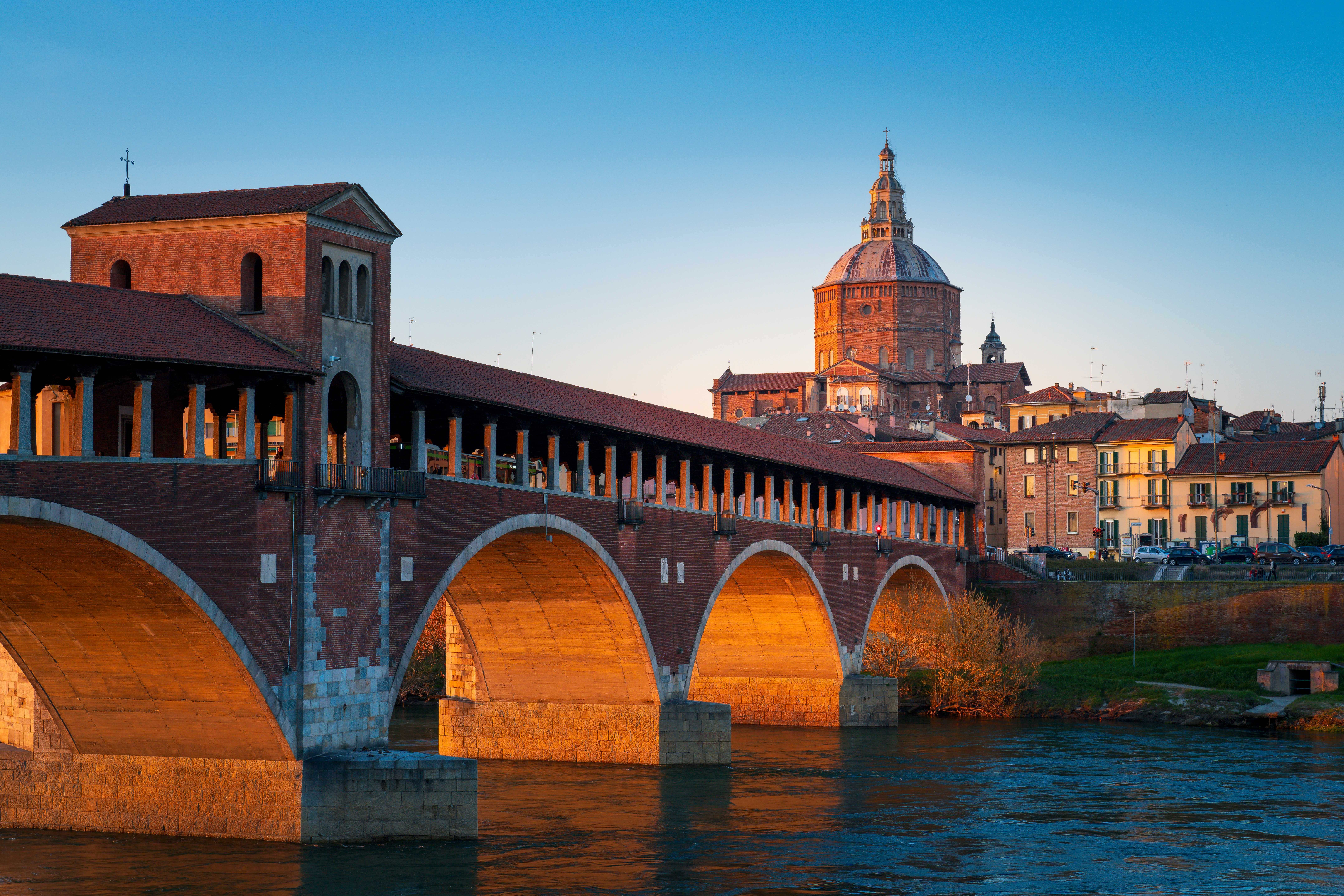 Private Day Trip from Milan to Pavia and Pavia Monastery