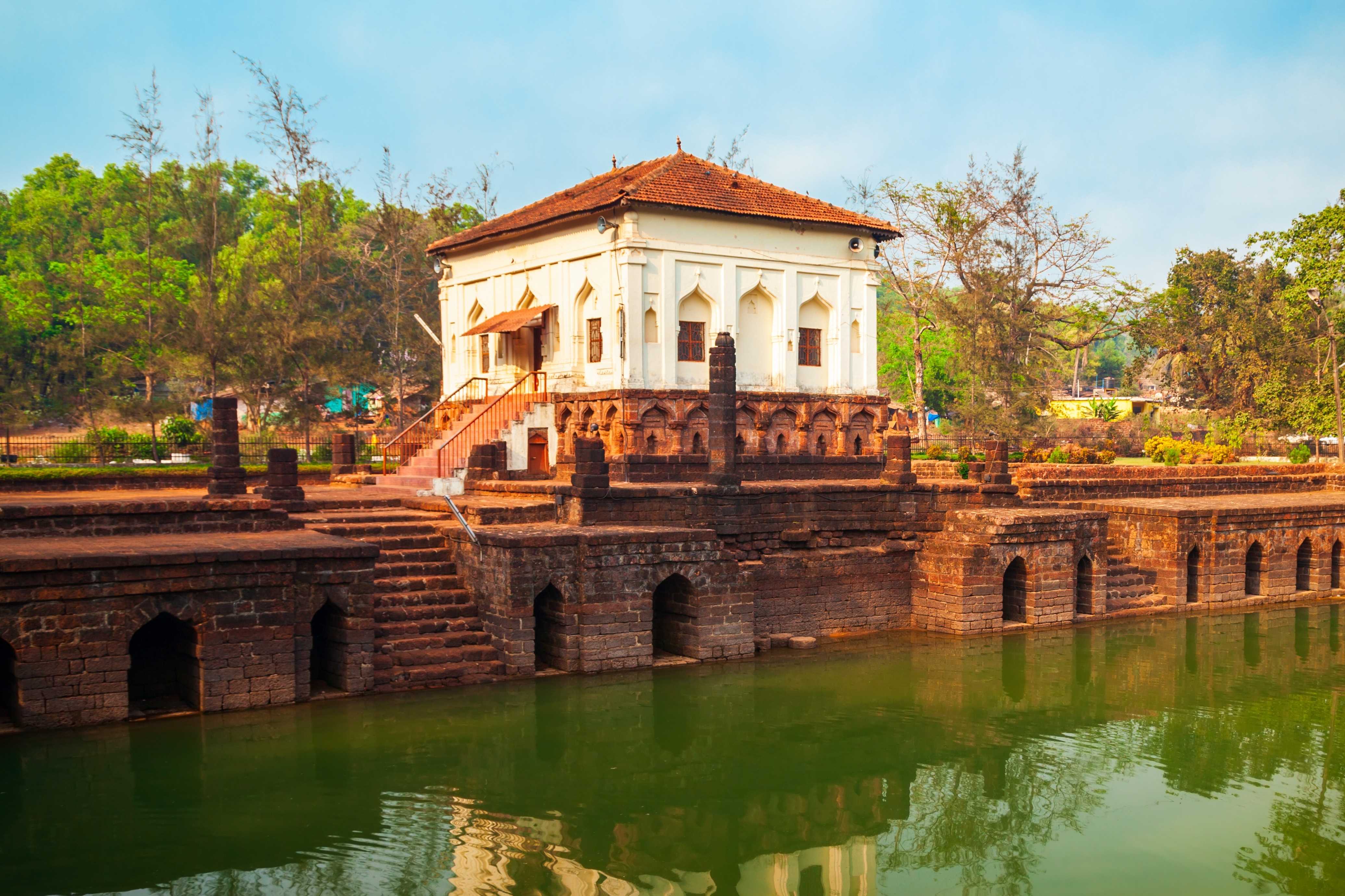 Arambol to Ponda Private Transfer | Daytrip