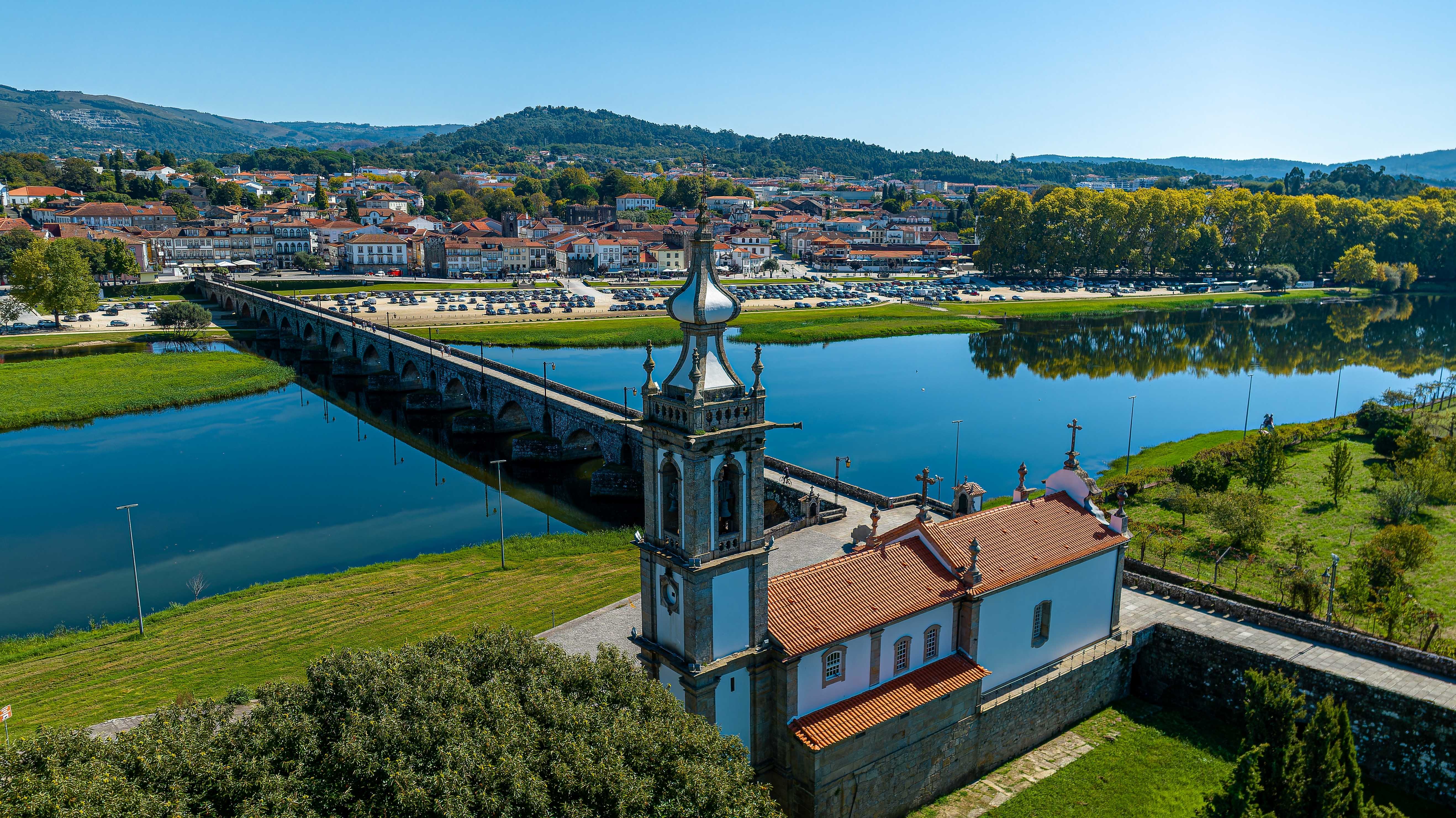 Porto to Ponte de Lima Private Transfer | Daytrip