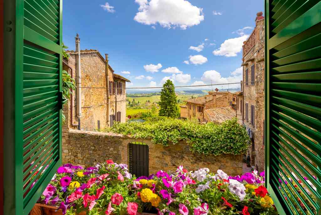 Private Day Trip from Siena to San Gimignano and Back