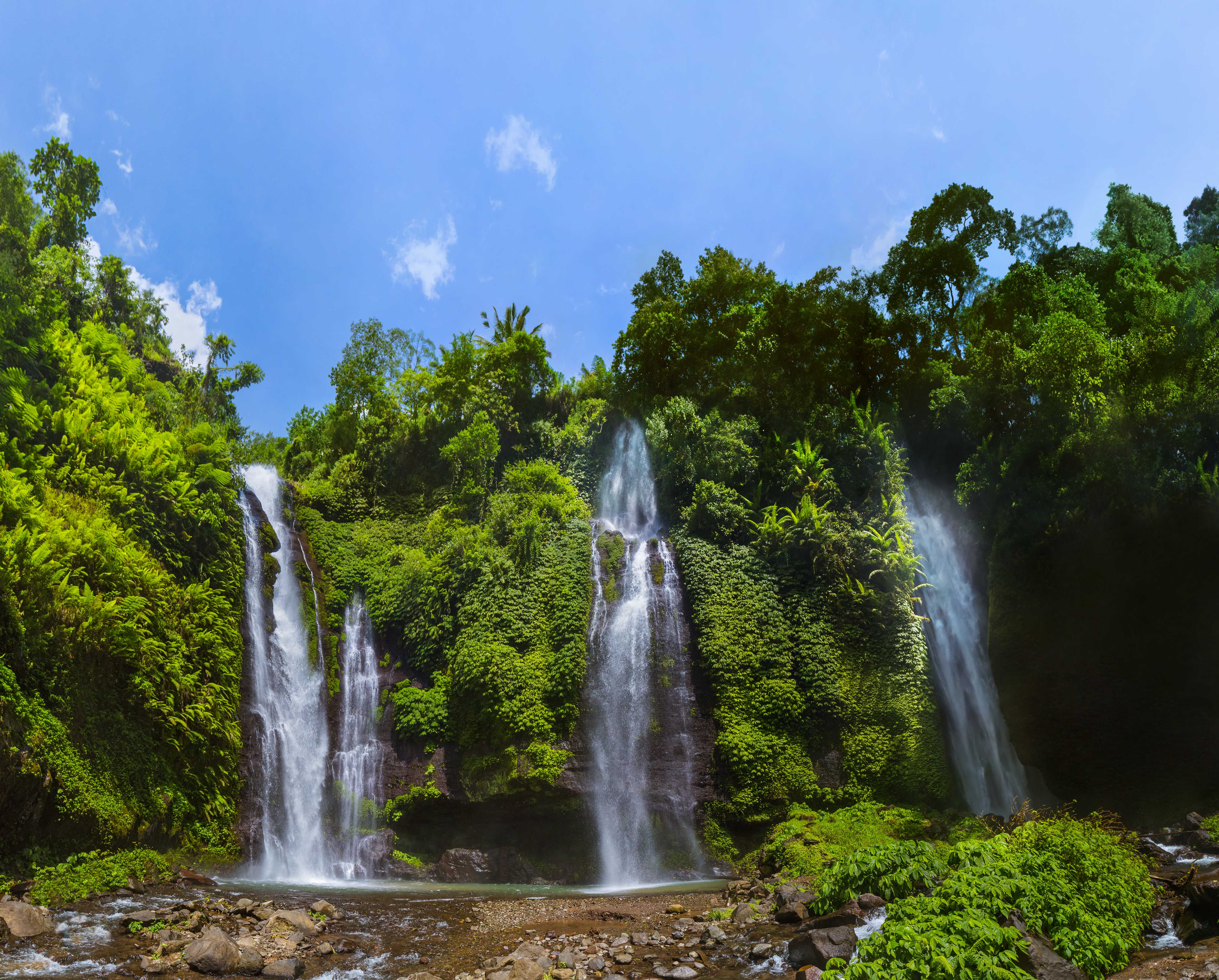 Private Day Trip from Denpasar to Sekumpul Waterfall and Munduk