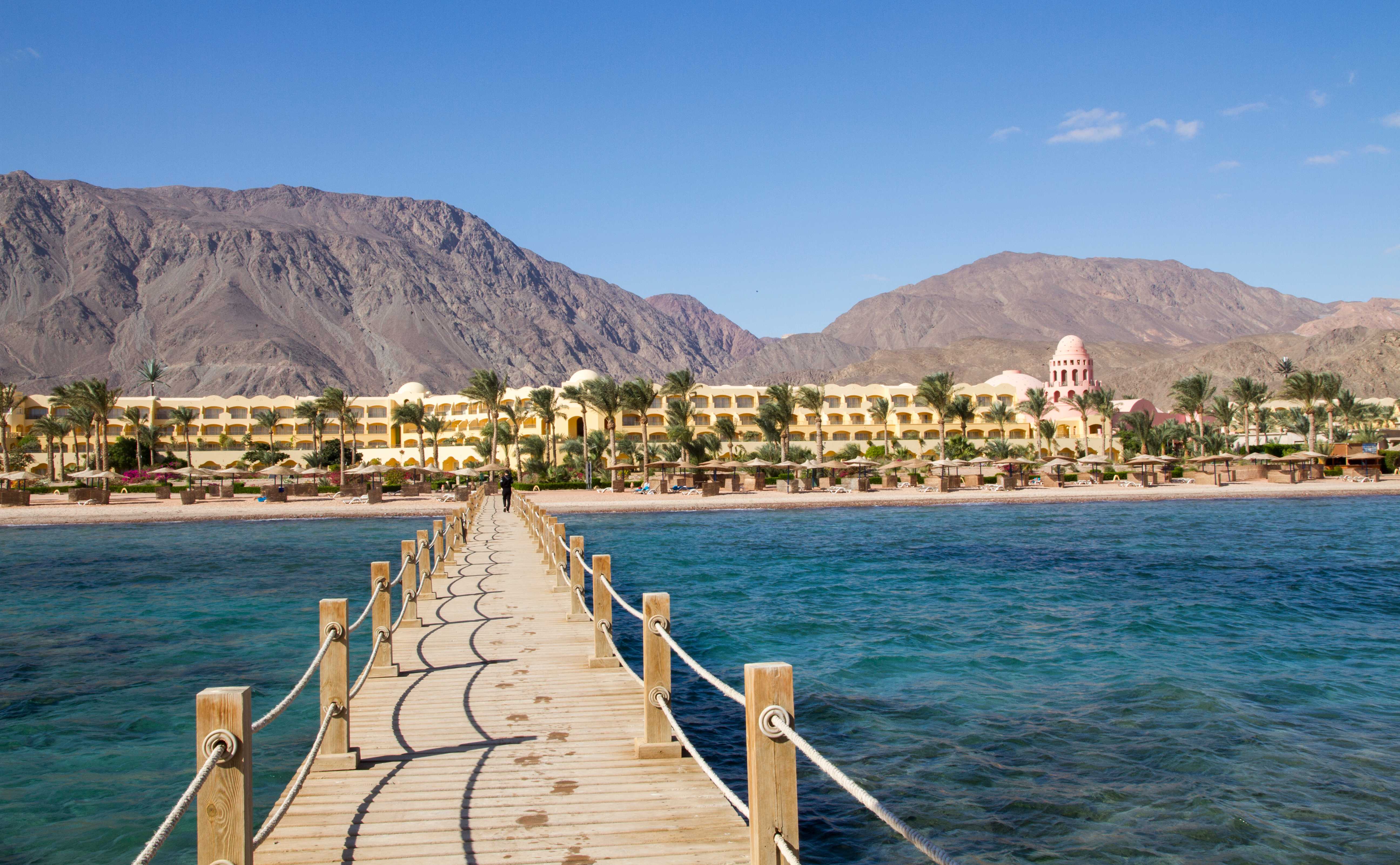 Cairo International Airport to Taba Transfer | Daytrip