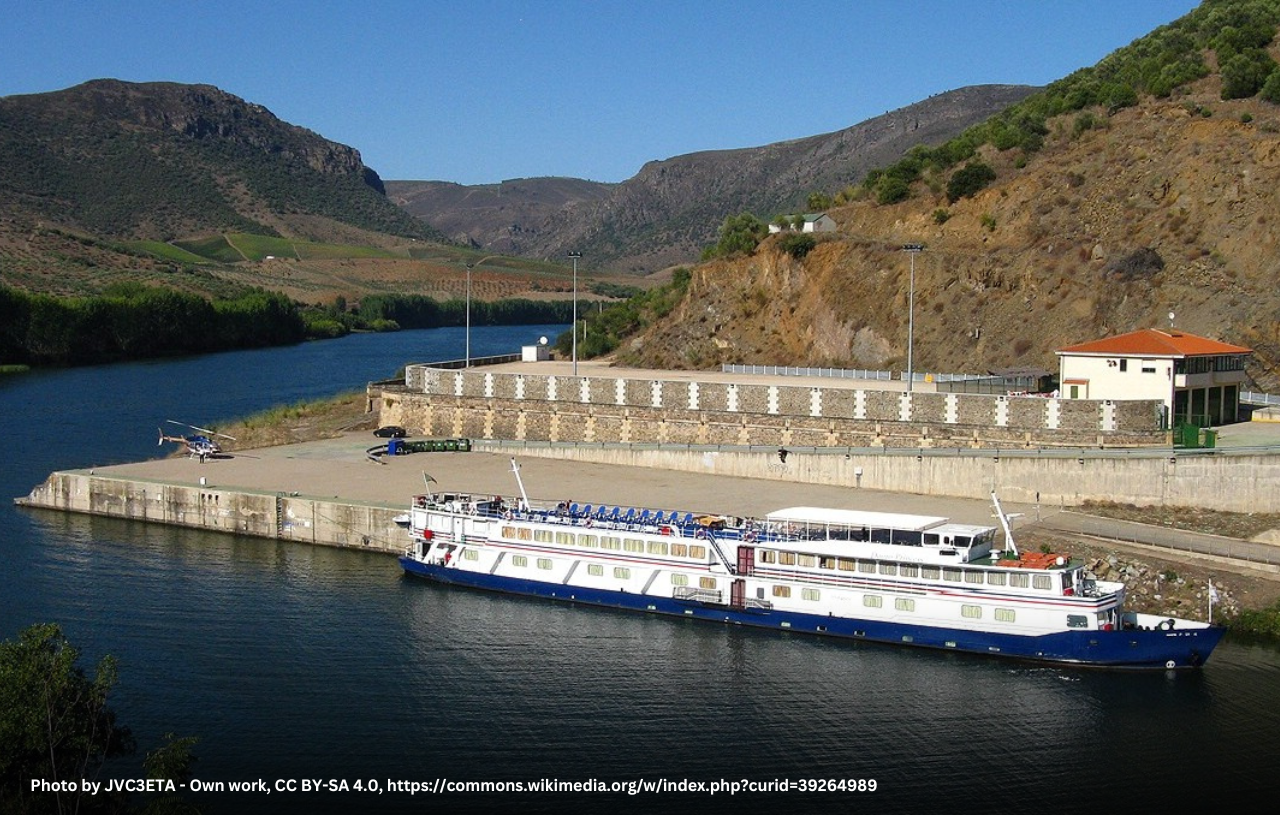 Valencia to Vega De Terrón Pier Private Transfer | Daytrip